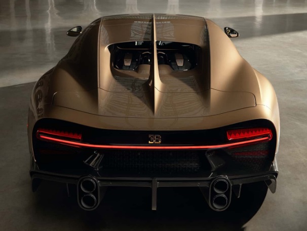 A Jóia da Personalização Exclusiva: Bugatti Chiron Super Sport Golden Era